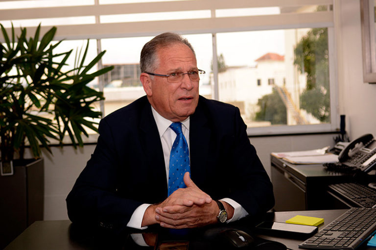 Entrevista al Dr. Marcel Morel en periódico el Caribe - Diagnosis ...